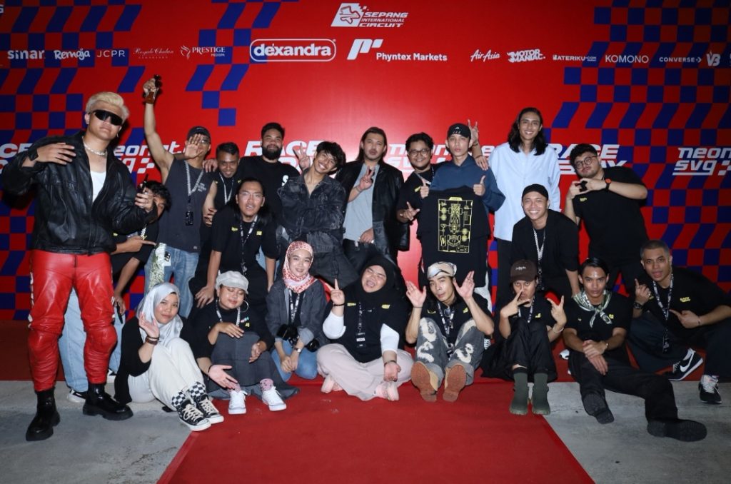 Gemilang Gaya Neonate X SVG Di Runway Litar Lumba - GIT MEDIA - Gayah ...