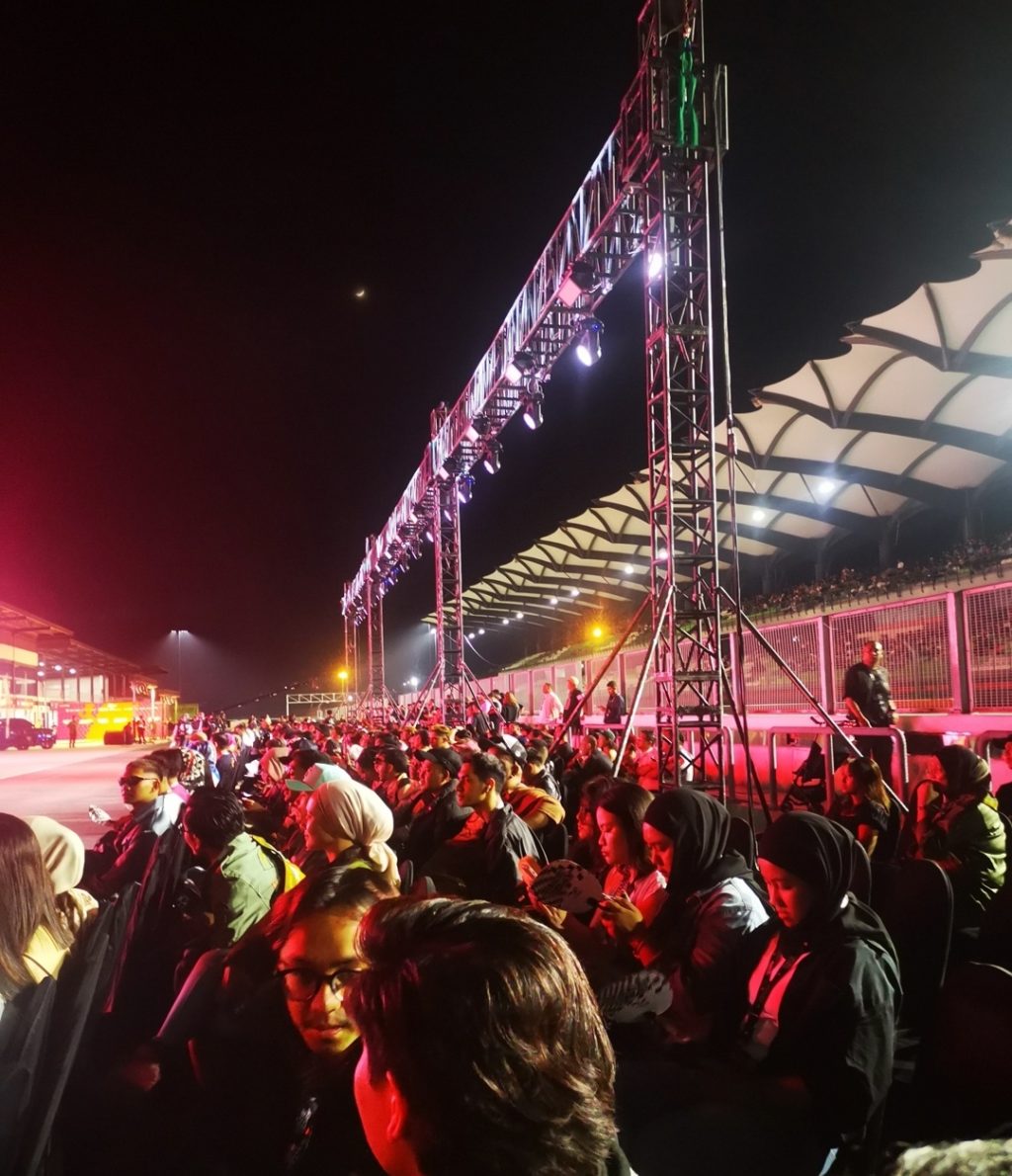 Gemilang Gaya Neonate X SVG Di Runway Litar Lumba - GIT MEDIA - Gayah ...